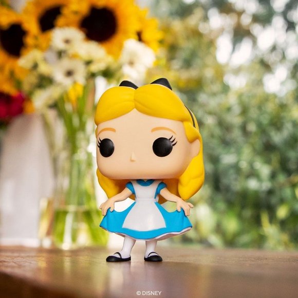 Funko | Toys | Funko Pop Disney Alice In Wonderland Alice Curtsying ...
